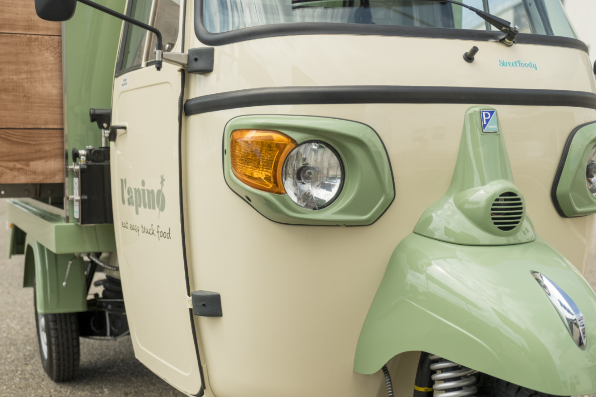 Get ready for summer with a prompt delivery truck!